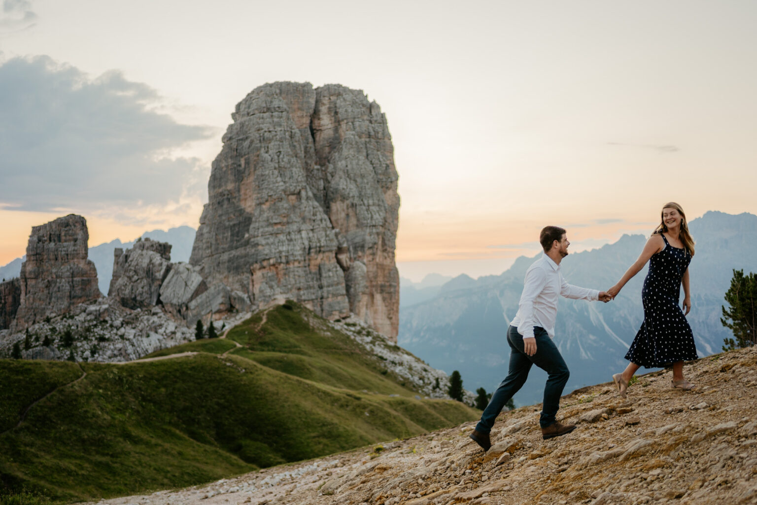Photographer Naty Lizzy – Rebecca & Phillip • Adventurous Couple Photo ...