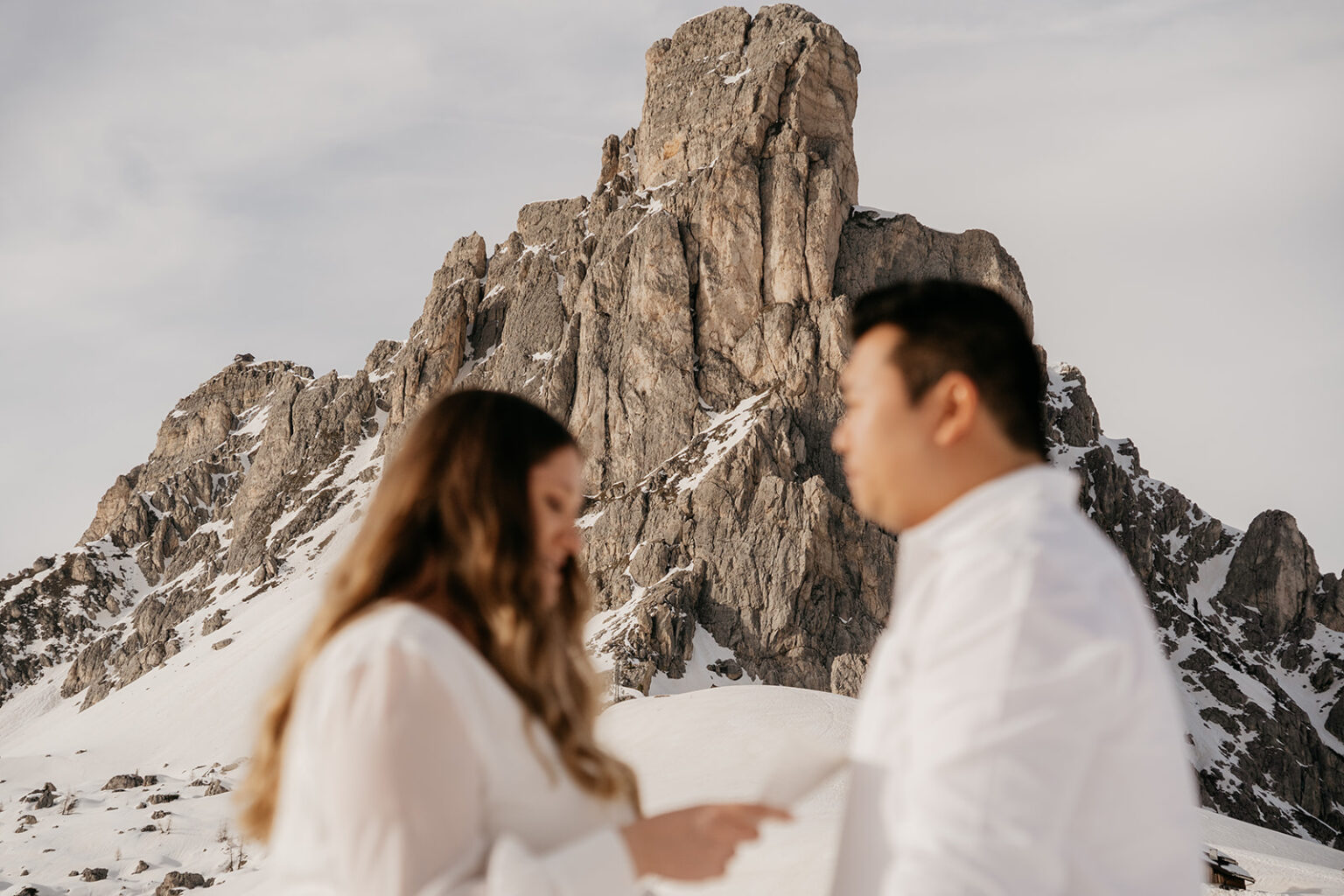 Photographer Naty Lizzy – Brooke & Ricky • Snow-kissed Spring • A ...