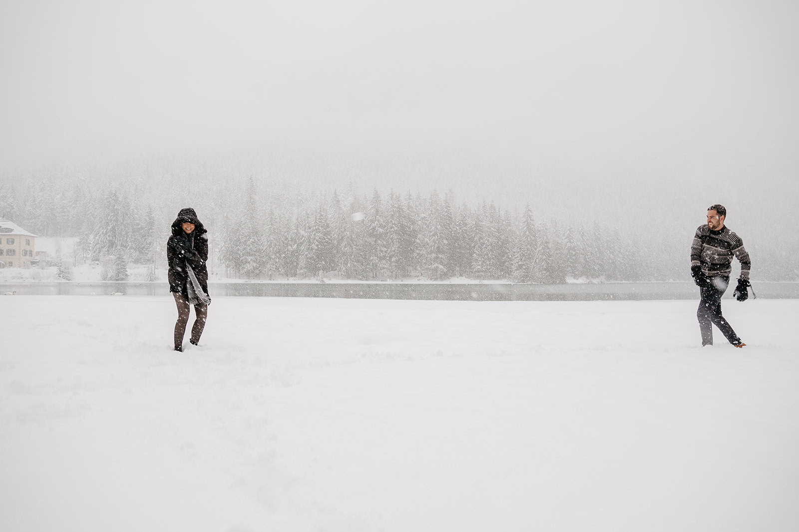 Photographer Naty Lizzy – Cristina & Ruben • Snowfall Magic ...